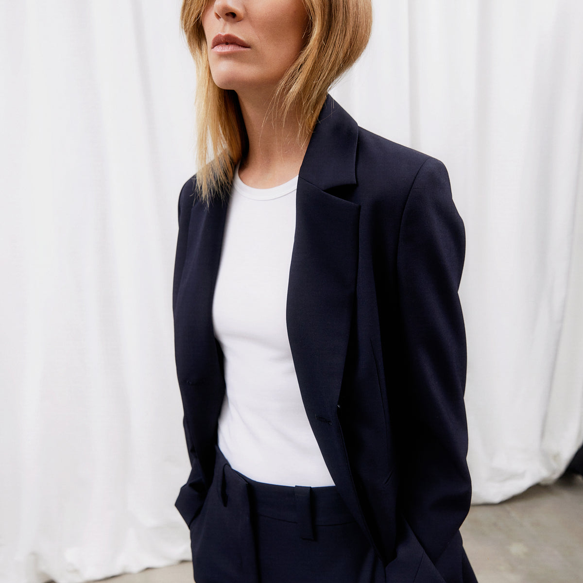 JULIE JOSEPHINE – Olivias Hus